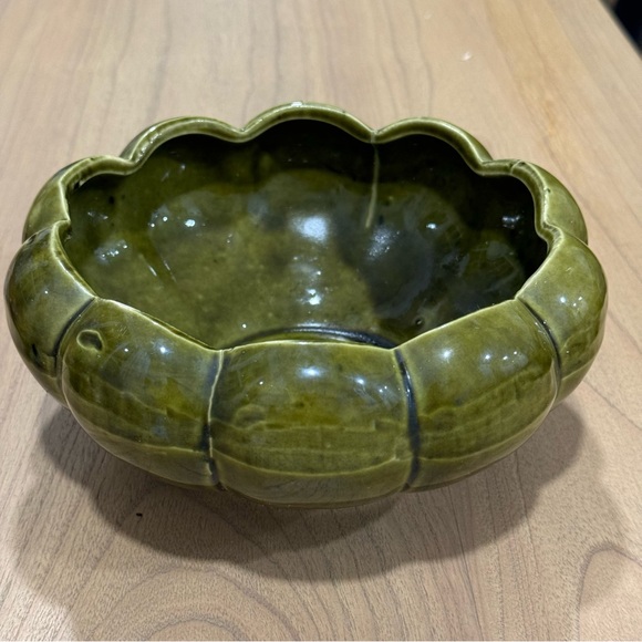 UPCO USA Pottery | Accents | Fluted Pottery Upco Usa Dark Green Lotus ...